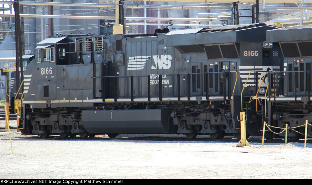 NS 8166